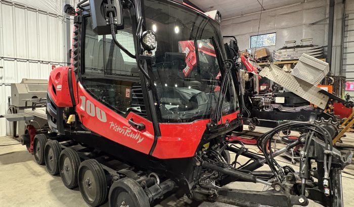 2020 Pisten Bully 100 – Mohawk Industrial Werks